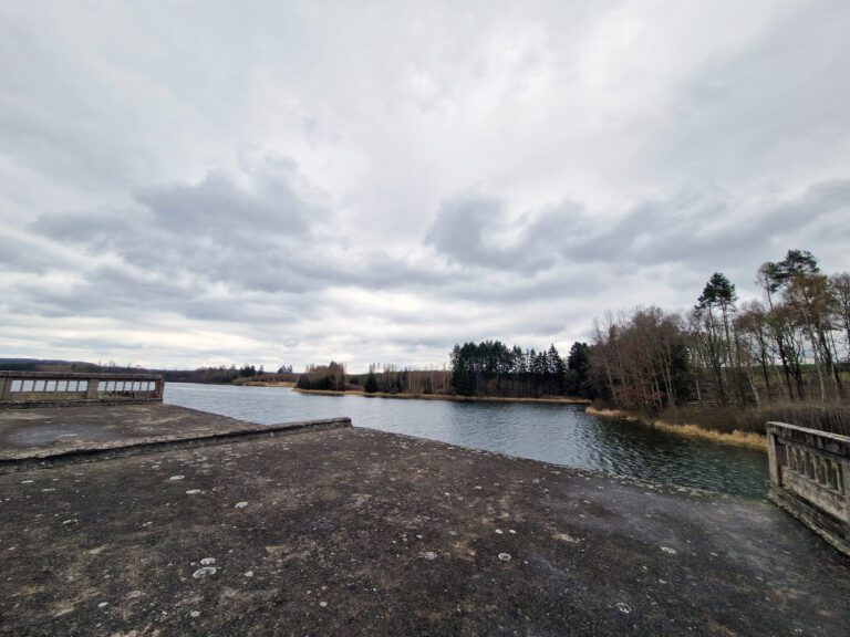 Borovský most - (ne)dokončený projekt - Toulavé Šlápoty